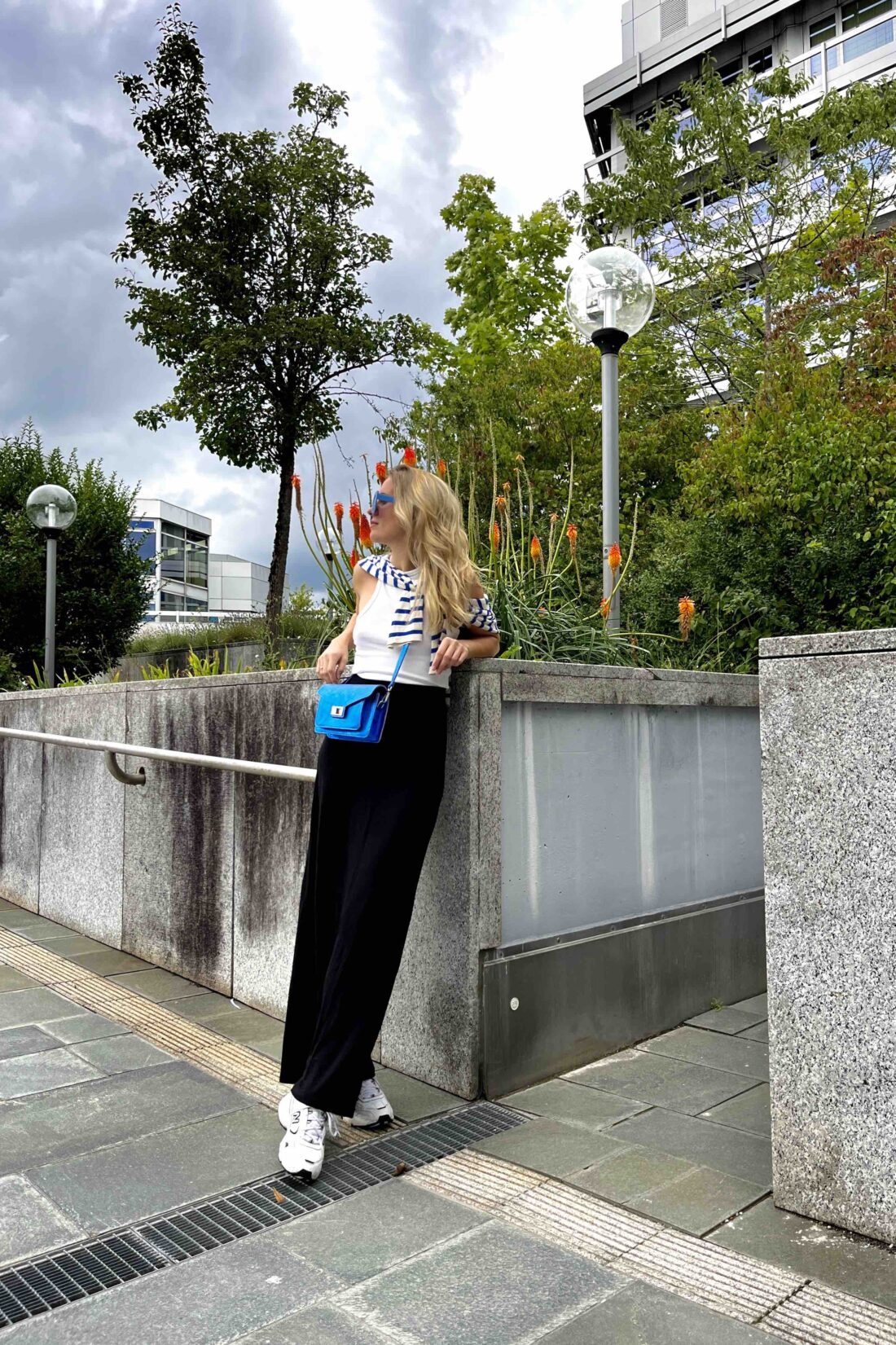 Blue Metallic - Fashion Blog Heartfelt Hunt by Marie Mehta