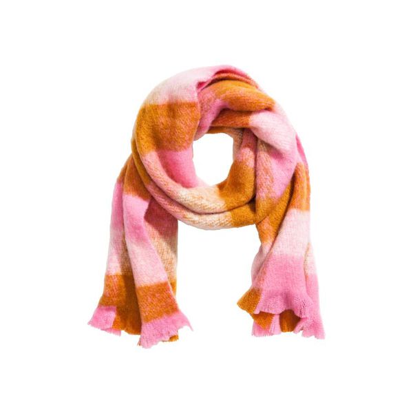 Pink Checked Scarf - Fashion Blog Heartfelt Hunt by Marie Mehta